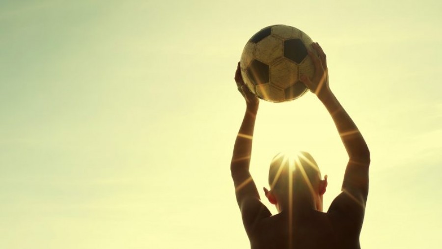 LIFE TACKLE /// New initiative hopes to get football clubs reporting ...